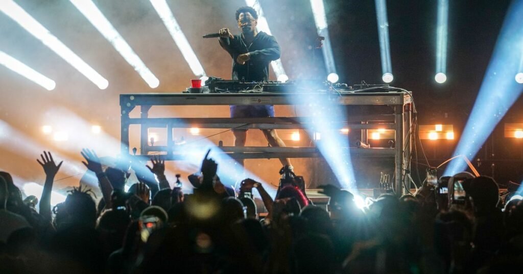What happens when headline artists drop out of a music festival at the ...